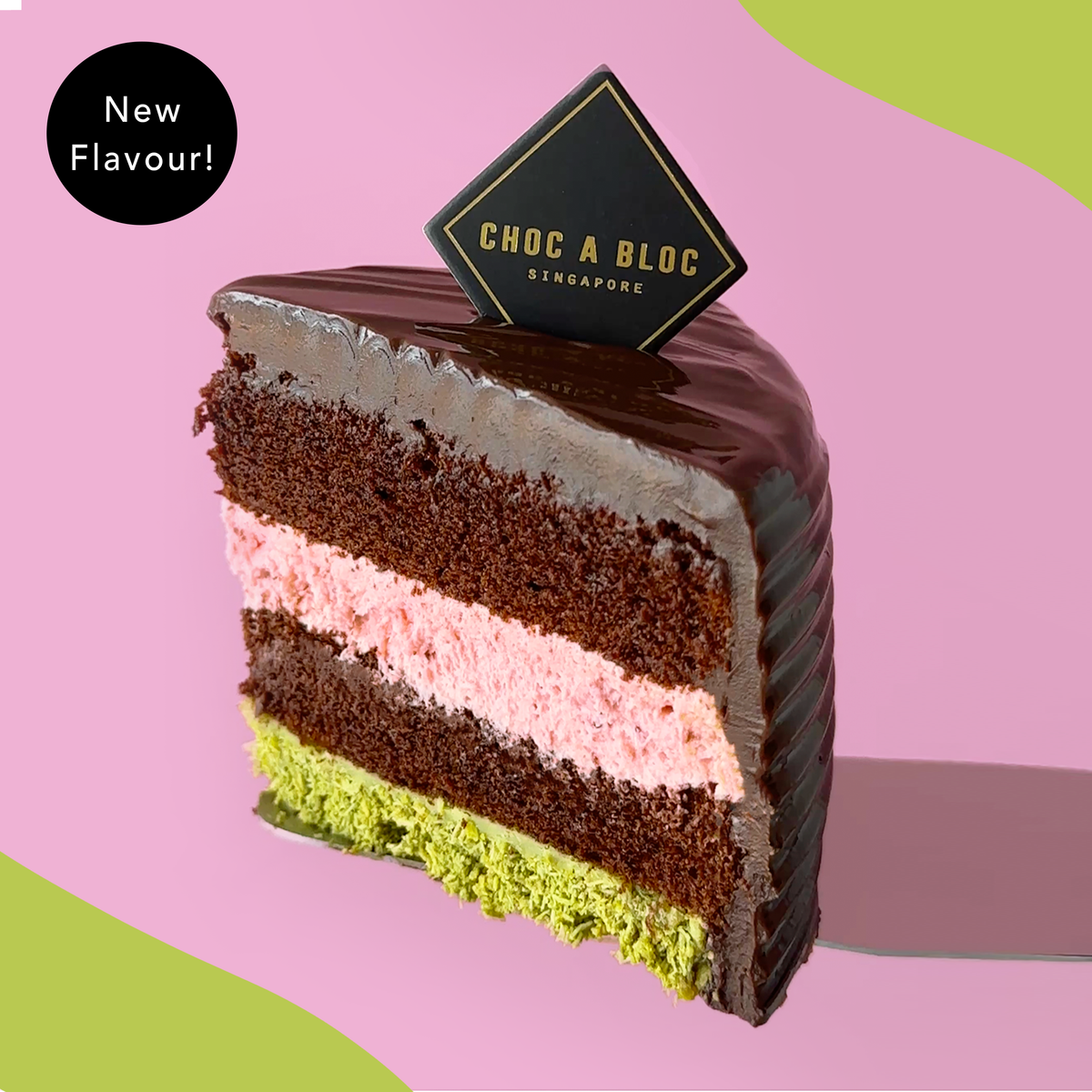 Strawberry Dubai Chocolate Fudge Cake – choc a bloc